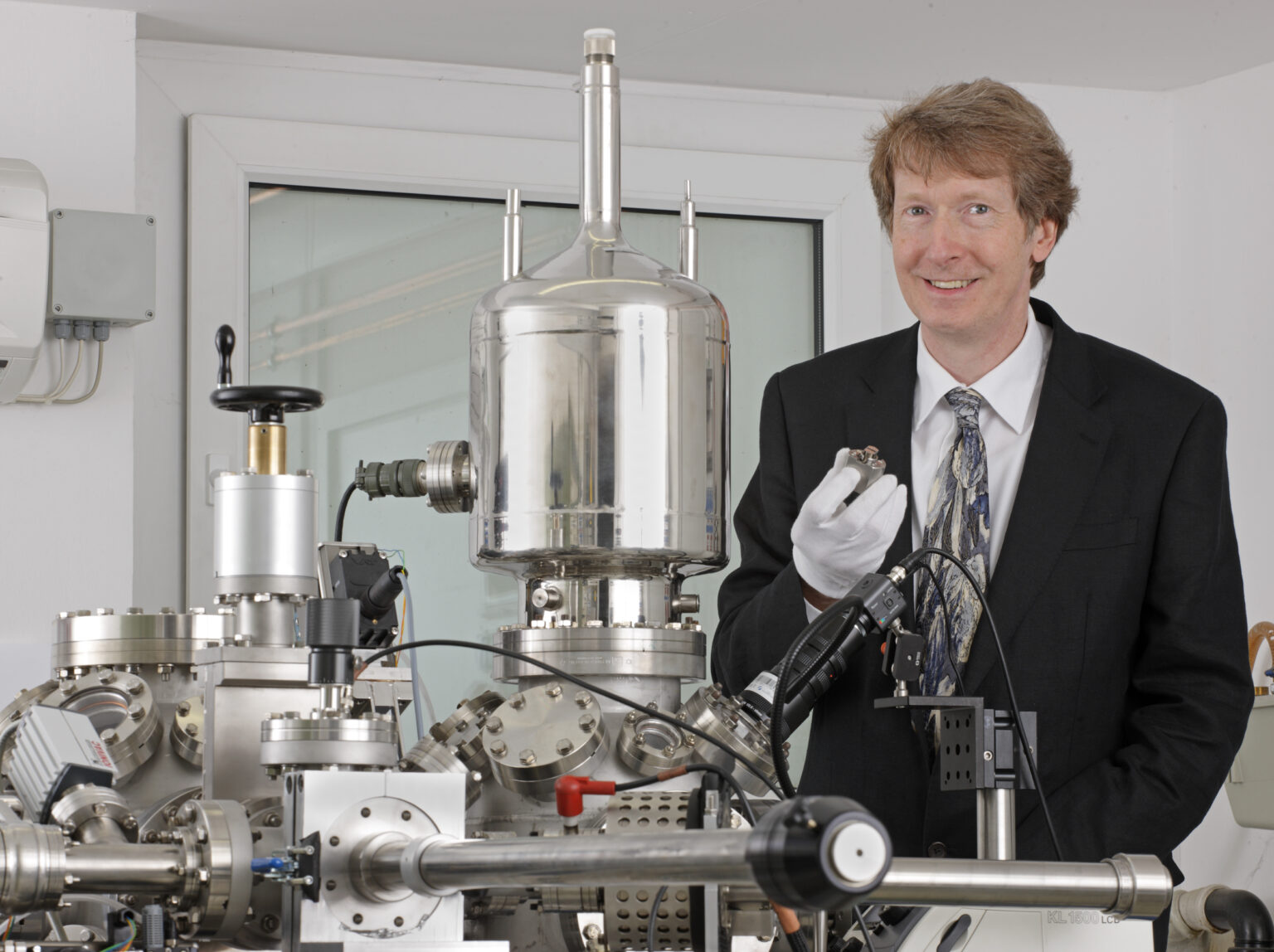 Rainer Waser « Elektrotechnik und Informationstechnik